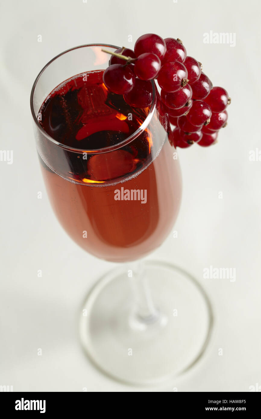 Kir cocktail hi-res stock photography and images - Alamy