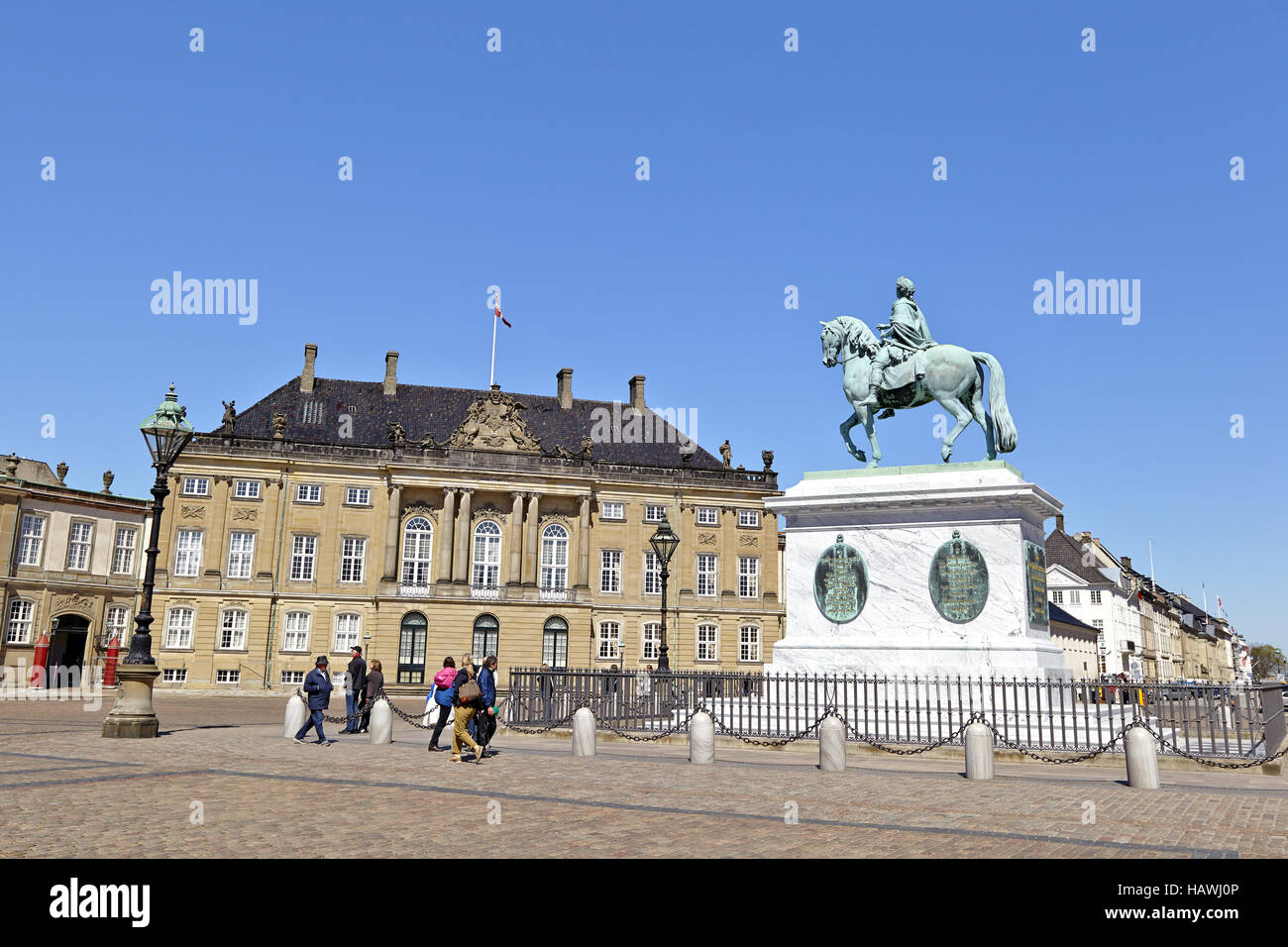 Schloss amalienborg kopenhagen amalienborg palace hi-res stock ...