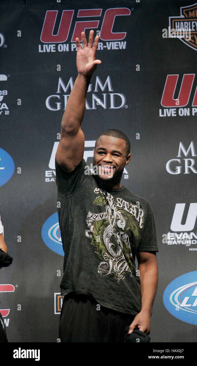 UFC fighter Rashad Evans at the UFC 108 weigh-ins at the MGM Grand ...