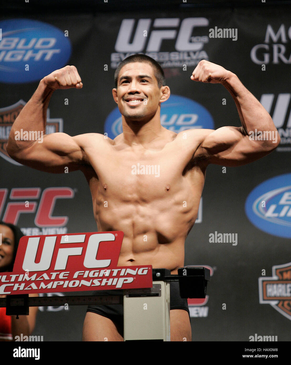 Mark Munoz at the UFC 108 weigh-ins at the MGM Grand Garden Arena on ...