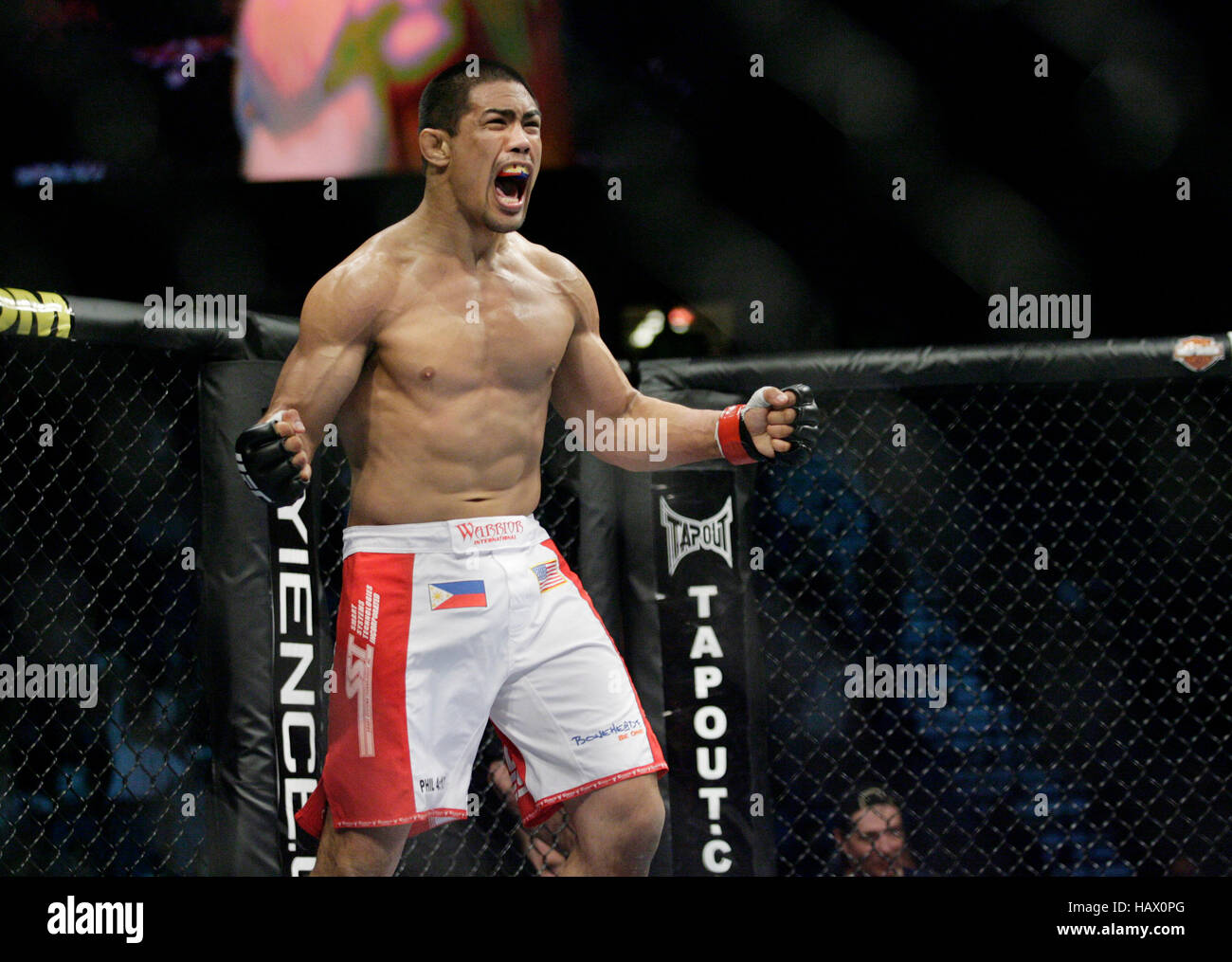 Mark Munoz celebrates his victory over Ryan Jensen during UFC 108 at ...