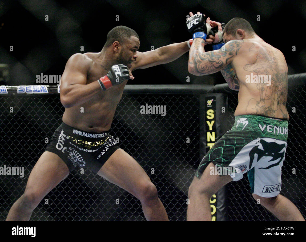 Rashad Evans, left, fights Thiago Silva during UFC 108 at the MGM Grand ...