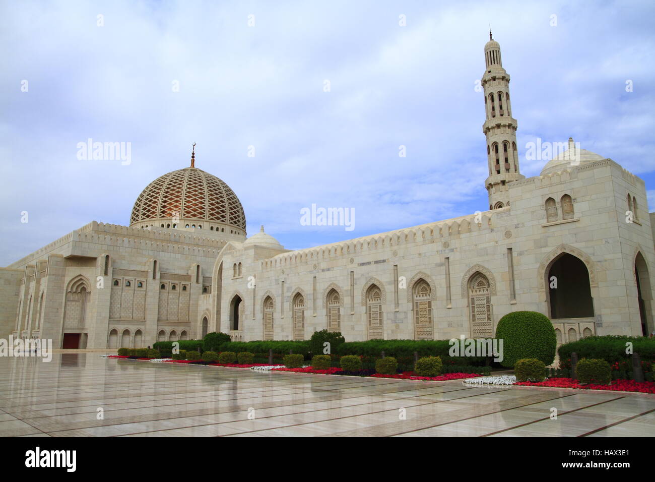 Sultan Qaboos Grand Mosque Stock Photo - Alamy