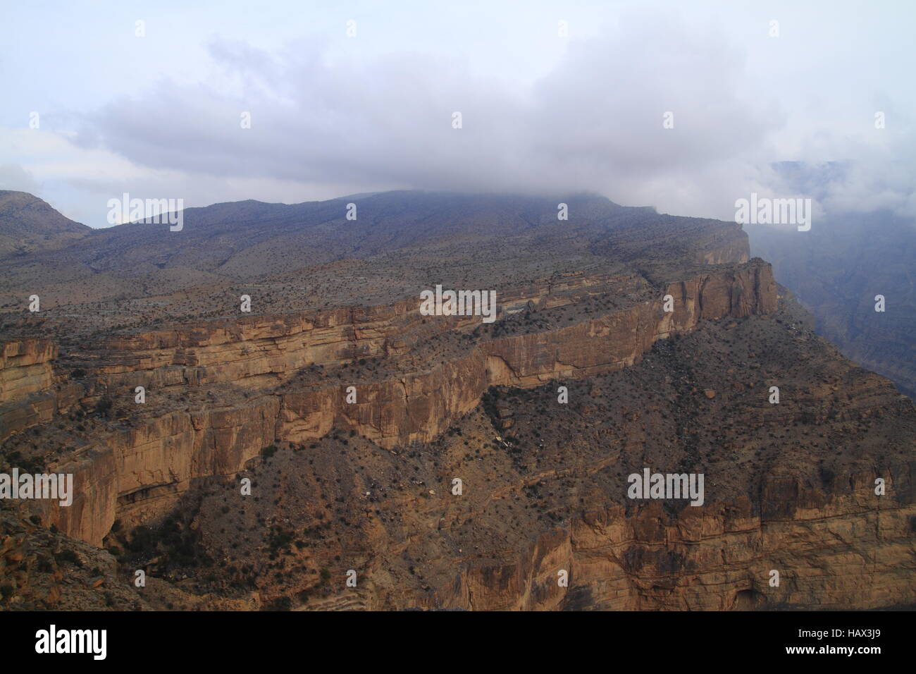 Jebel shams mountain climbing hi-res stock photography and images - Alamy