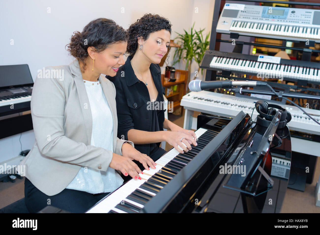Woman keyboard play High Resolution Stock Photography and Images - Alamy