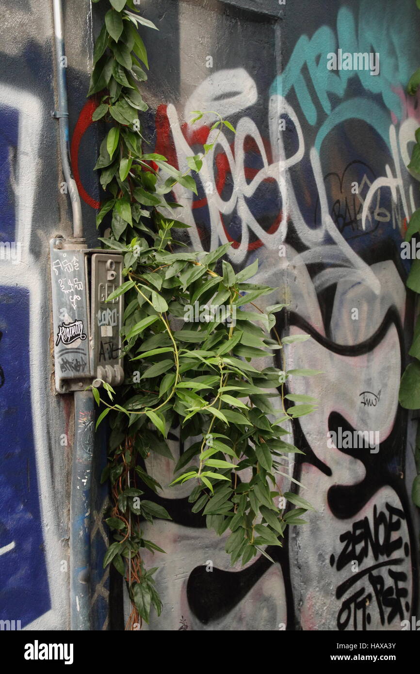 Graffiti alley netherlands hi-res stock photography and images - Alamy