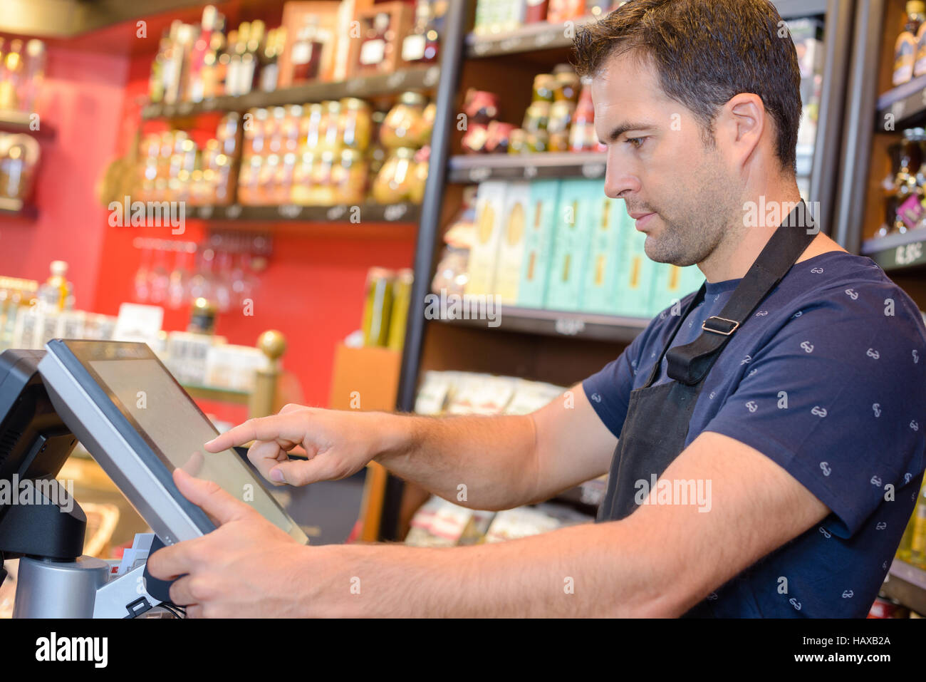 Computerised till hi-res stock photography and images - Alamy