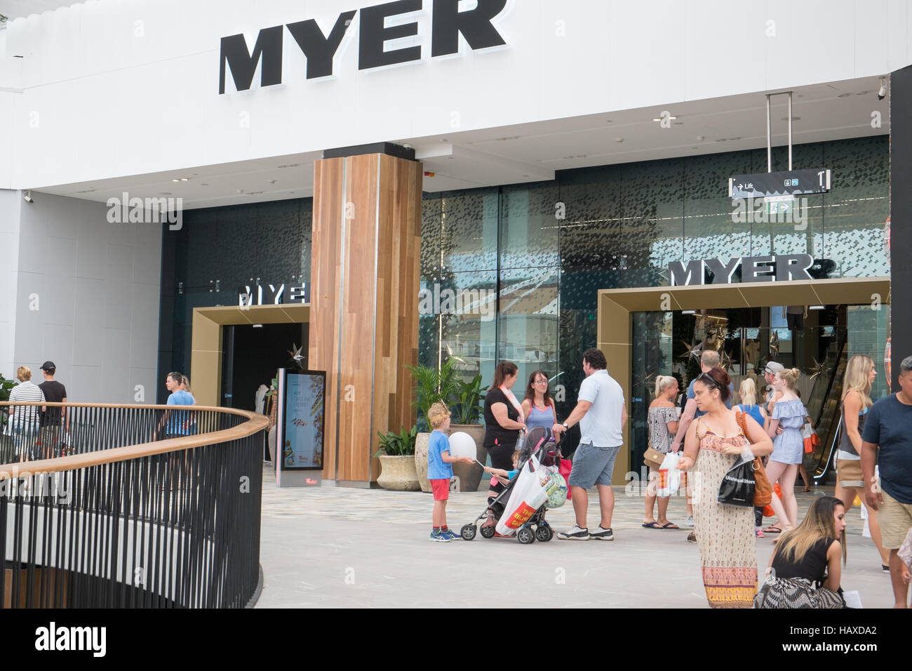 Warringah mall hi-res stock photography and images - Alamy