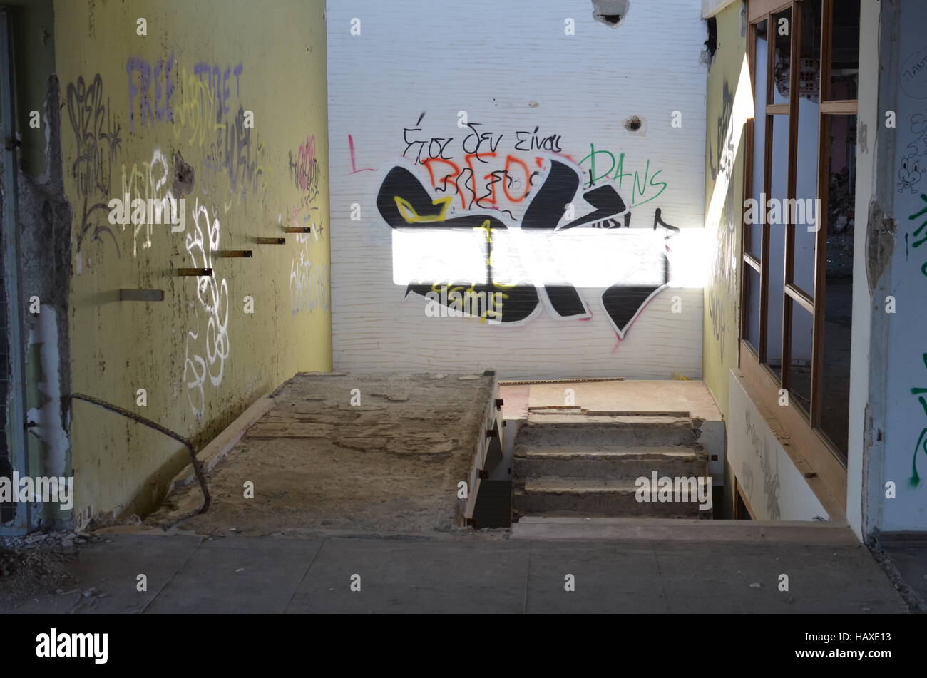 Scary abandoned hotel motel hi-res stock photography and images - Alamy