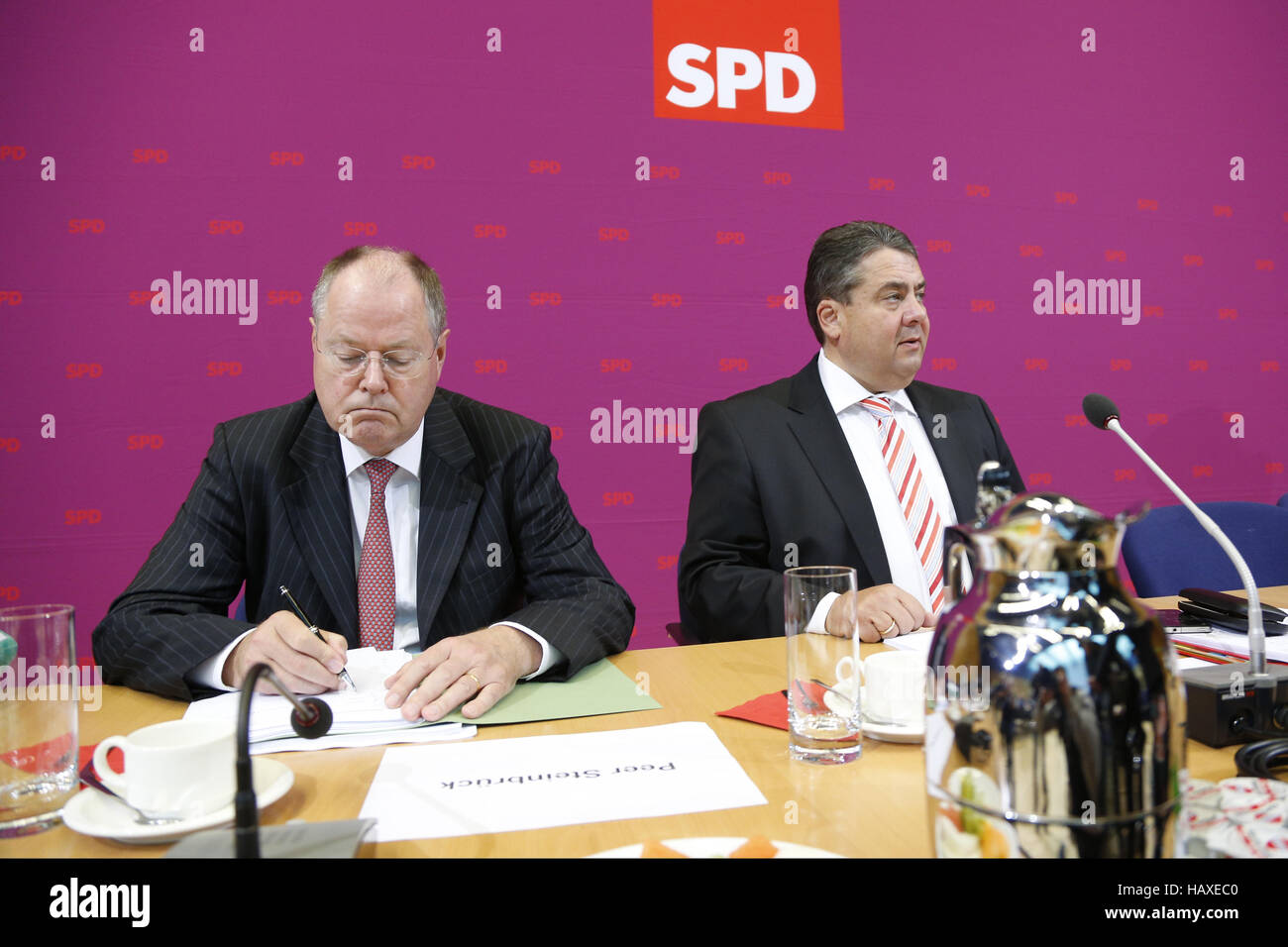 SPD party executive Meeting Stock Photo - Alamy
