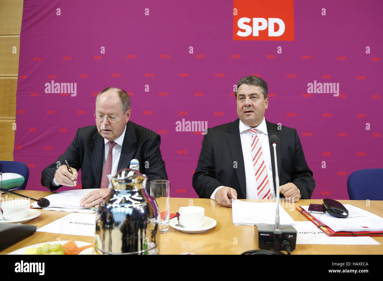 SPD party executive Meeting Stock Photo - Alamy