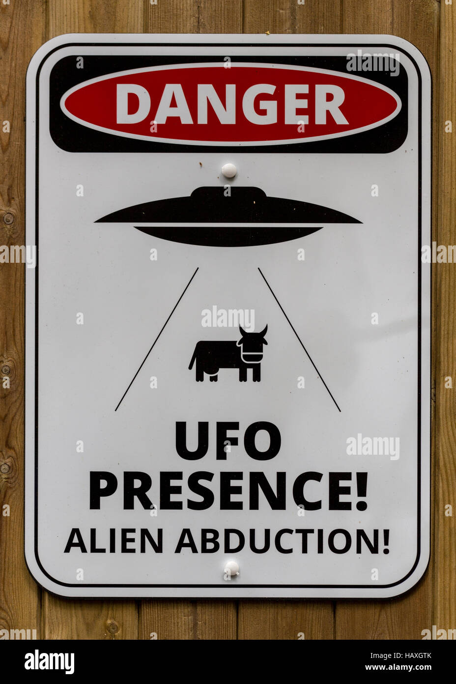 Ufo presence hi-res stock photography and images - Alamy