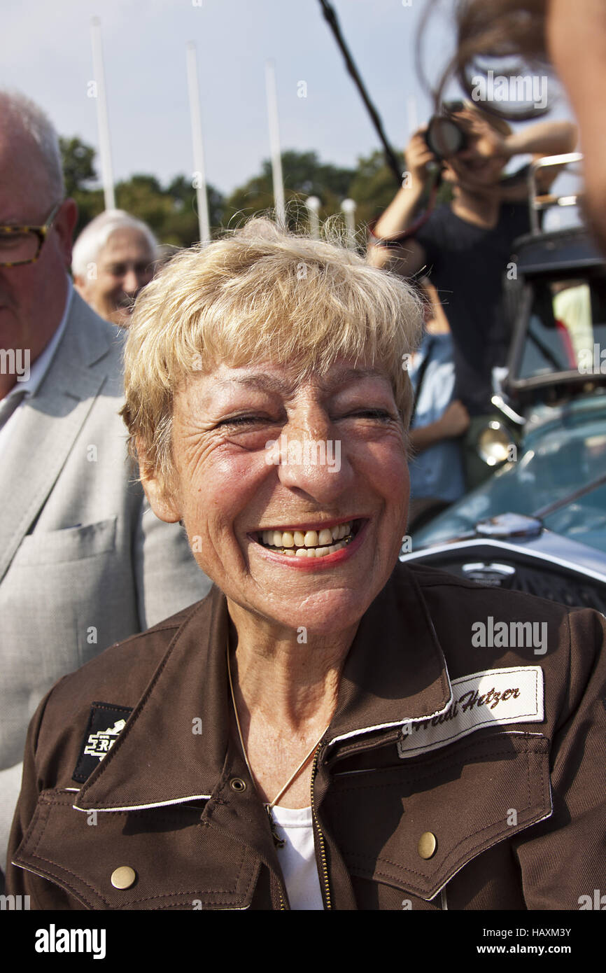 Rennfahrerin hi-res stock photography and images - Alamy