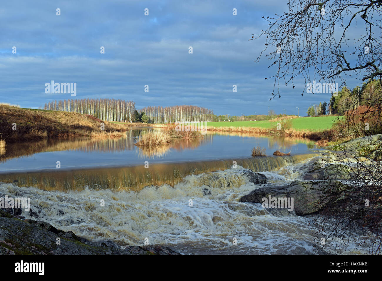 Beautiful landscape river dam hi-res stock photography and images - Alamy