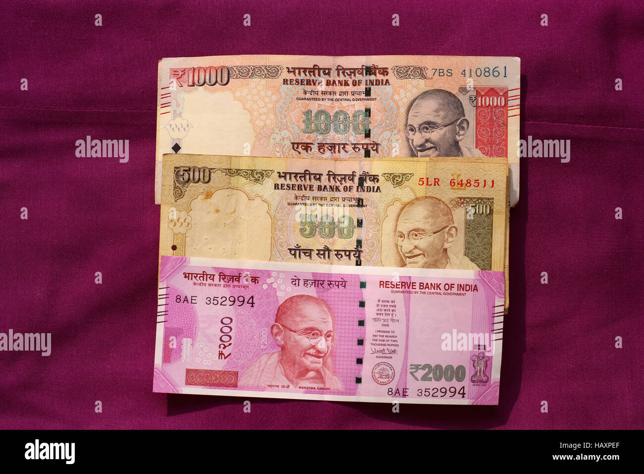 Banned Old 500 And 1000 Rupee Notes And Launched 500 And 2000 Rupee New