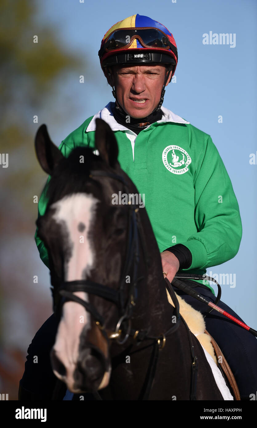 Frankie Dettori during a lesson in showjumping with Olympic gold ...
