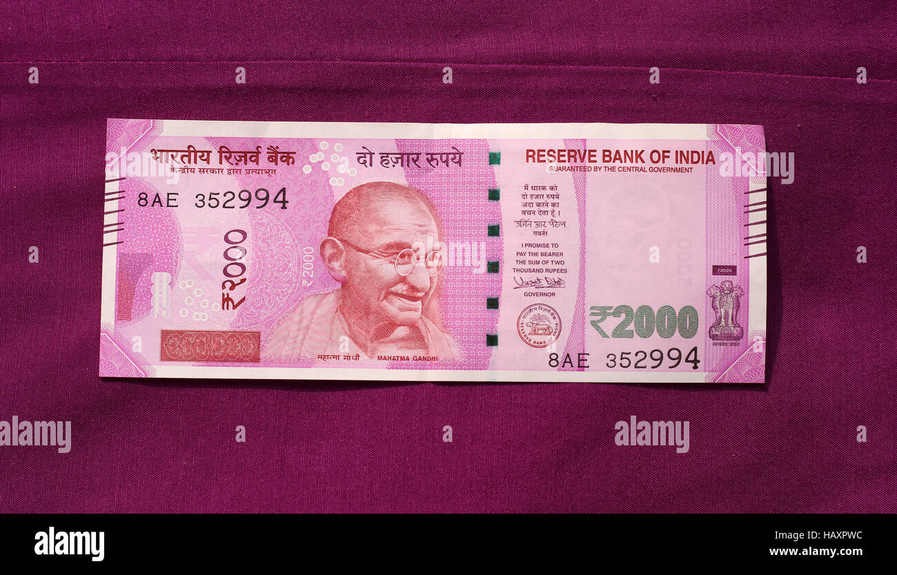 Banned Old 500 And 1000 Rupee Notes And Launched 500 And 2000 Rupee New