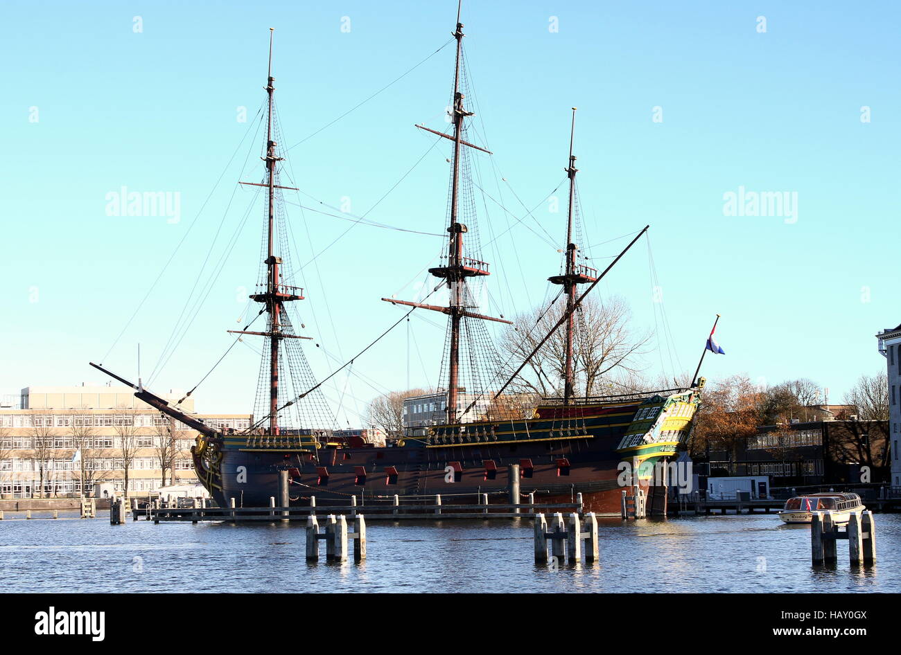 Dutch ships 18th century hi-res stock photography and images - Alamy