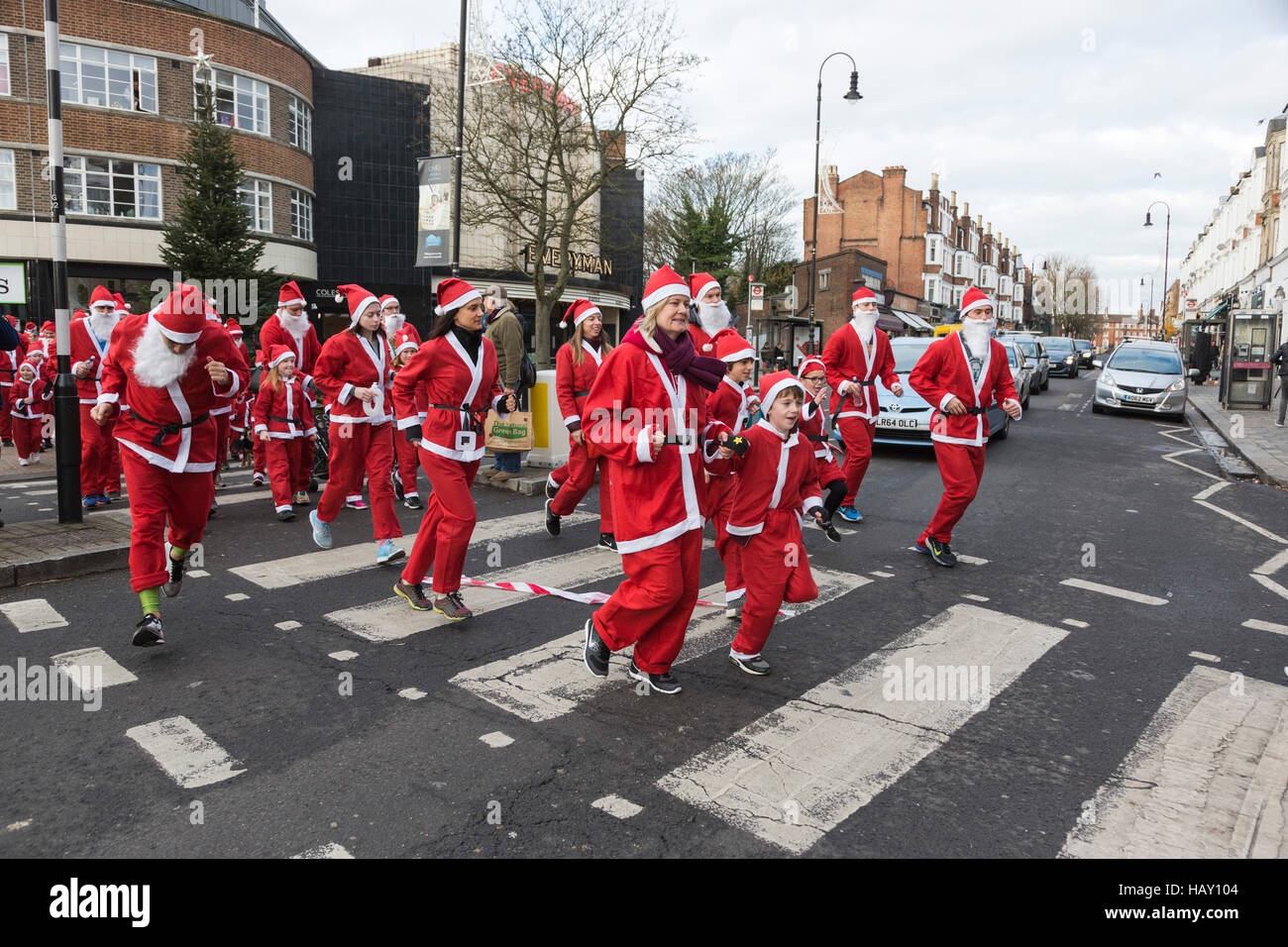 160 Santas of all ages take part in the 2016 Santa Dash in Muswell Hill ...