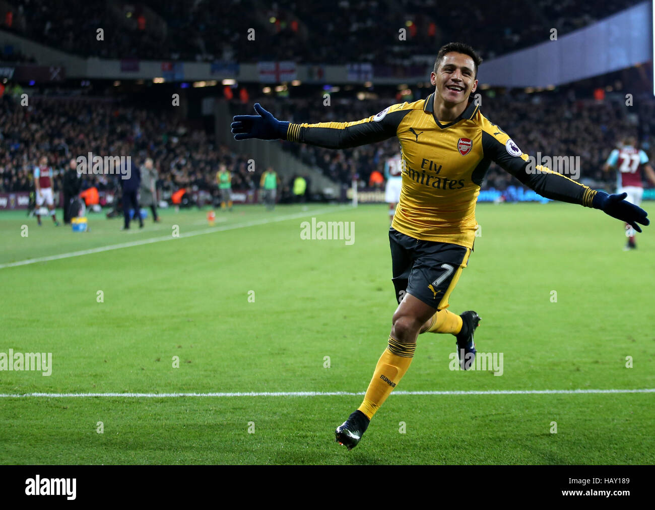 Arsenal's Alexis Sanchez celebrates scoring his side's second goal of ...