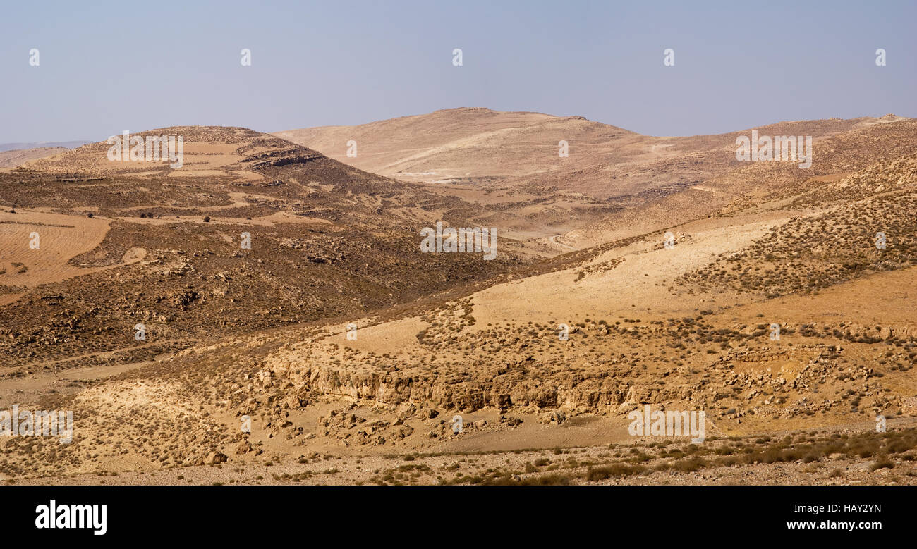 Rugged desert jordan hi-res stock photography and images - Alamy
