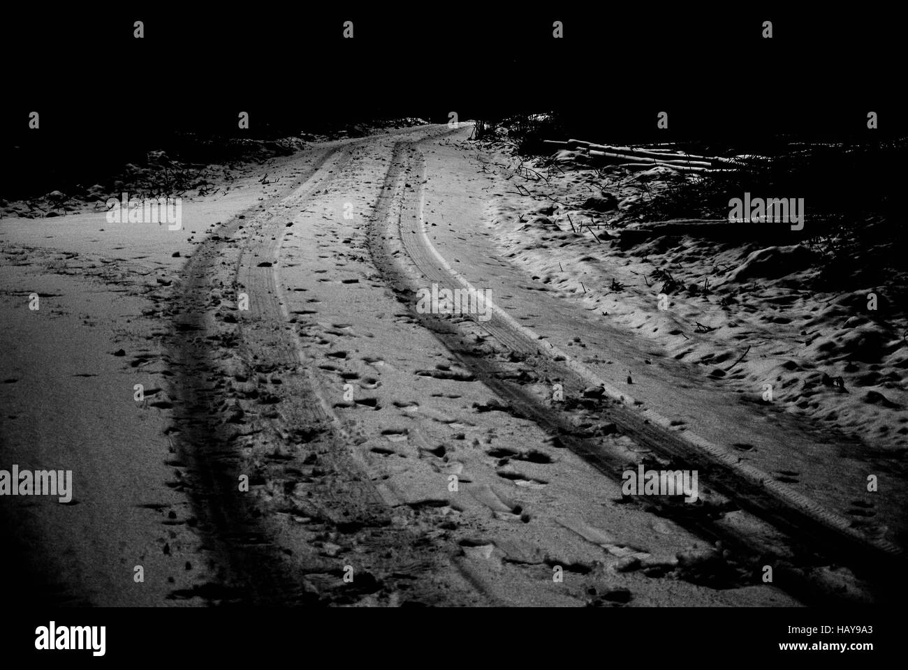 Weg abzweigung Black and White Stock Photos & Images - Alamy