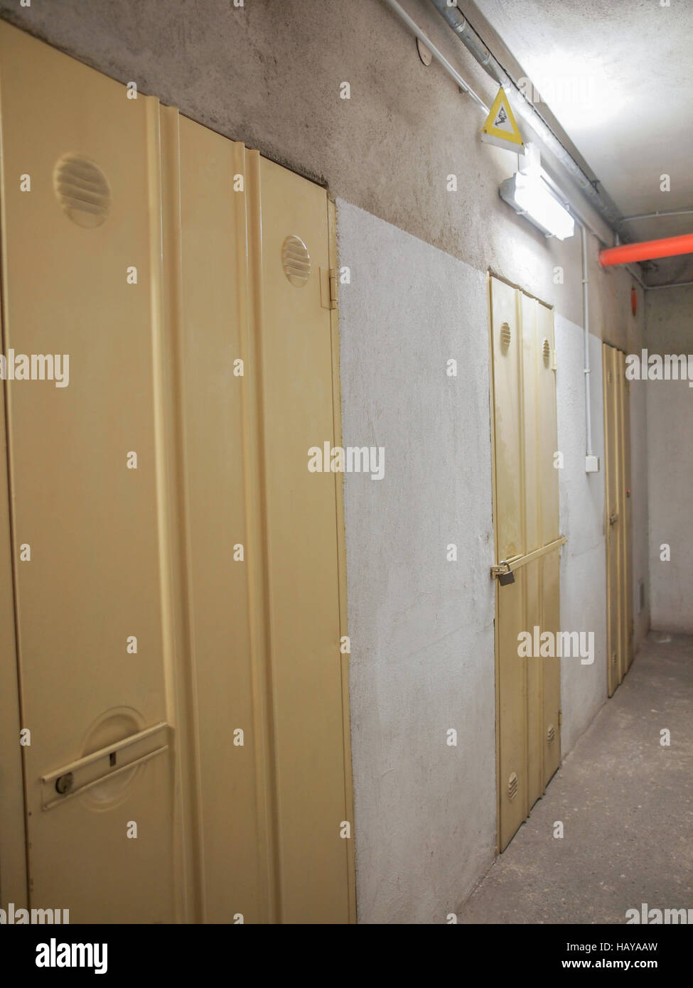 Underground vaults and storage hi-res stock photography and images - Alamy