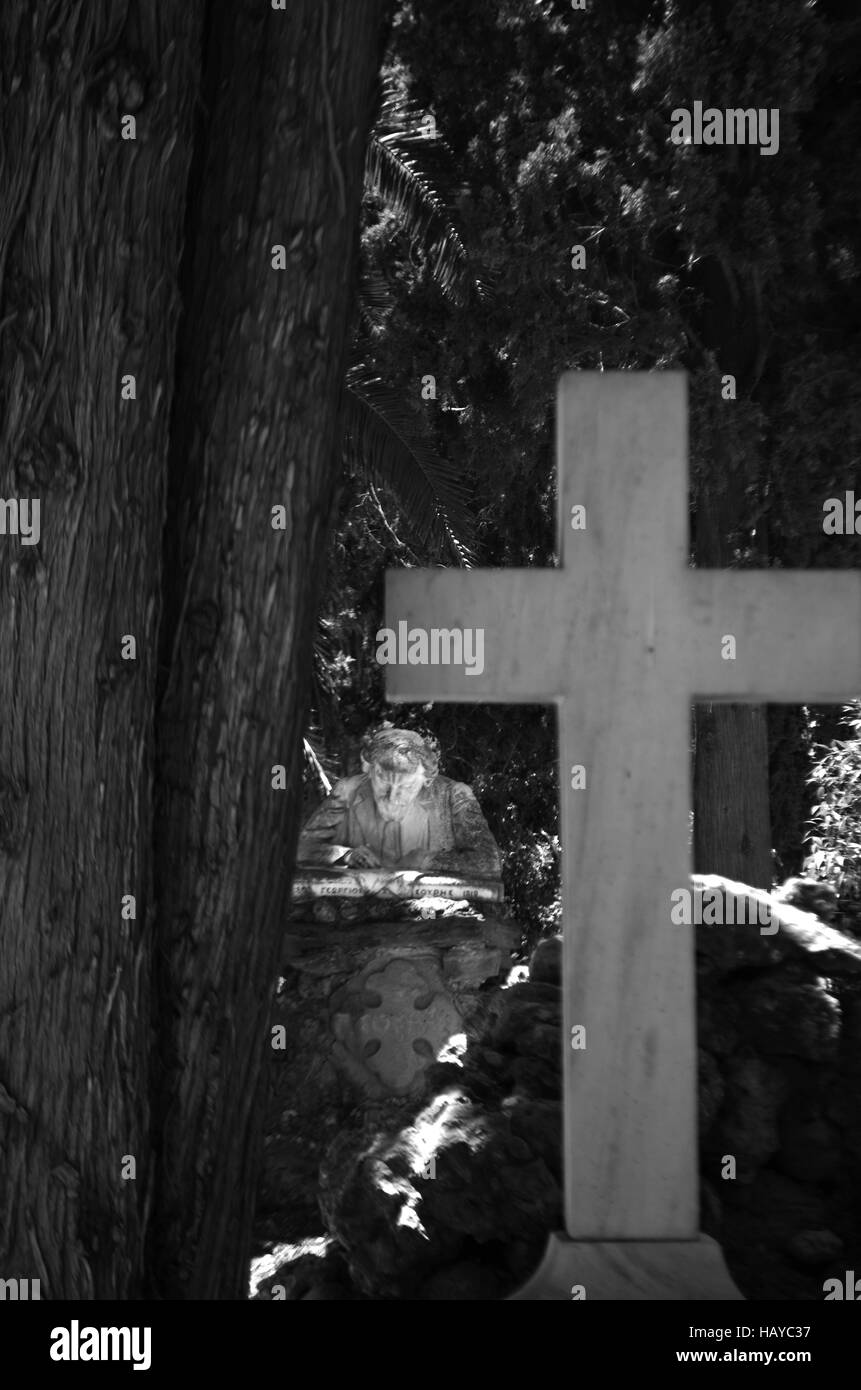 Photographic walk in the cemetery Stock Photo - Alamy