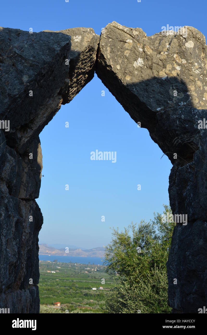 Remains of an ancient tomb hi-res stock photography and images - Alamy