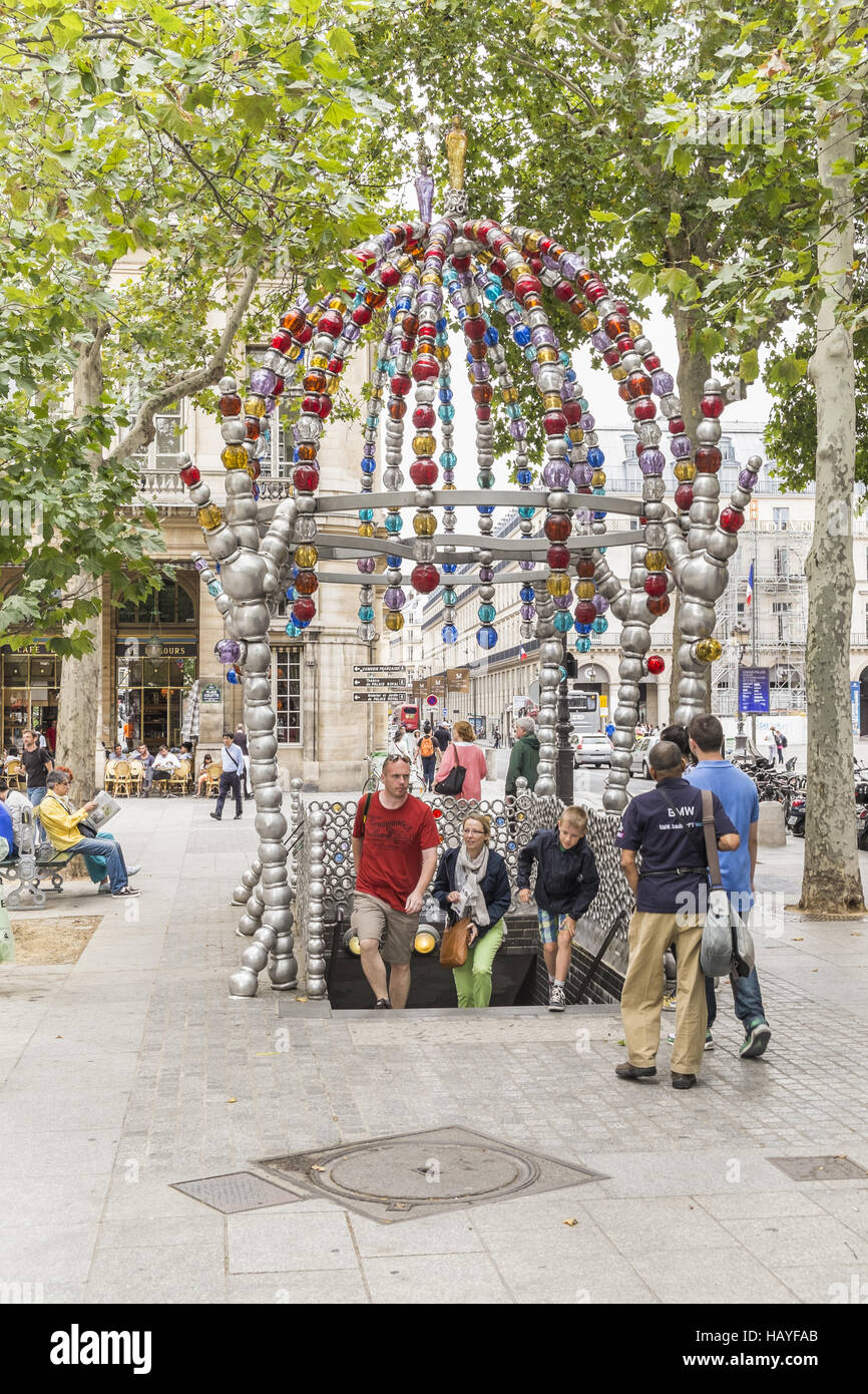 Metro station louvre hi-res stock photography and images - Alamy