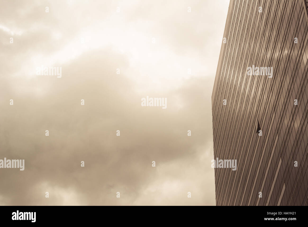 Modern sky light architecture hi-res stock photography and images - Alamy