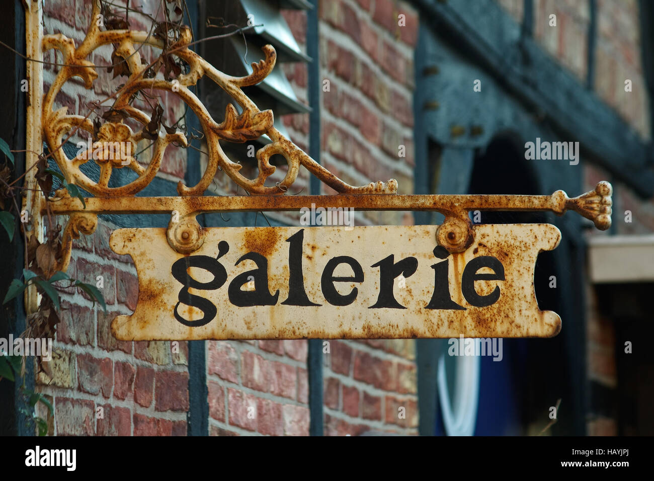 Old rusty sign hi-res stock photography and images - Alamy