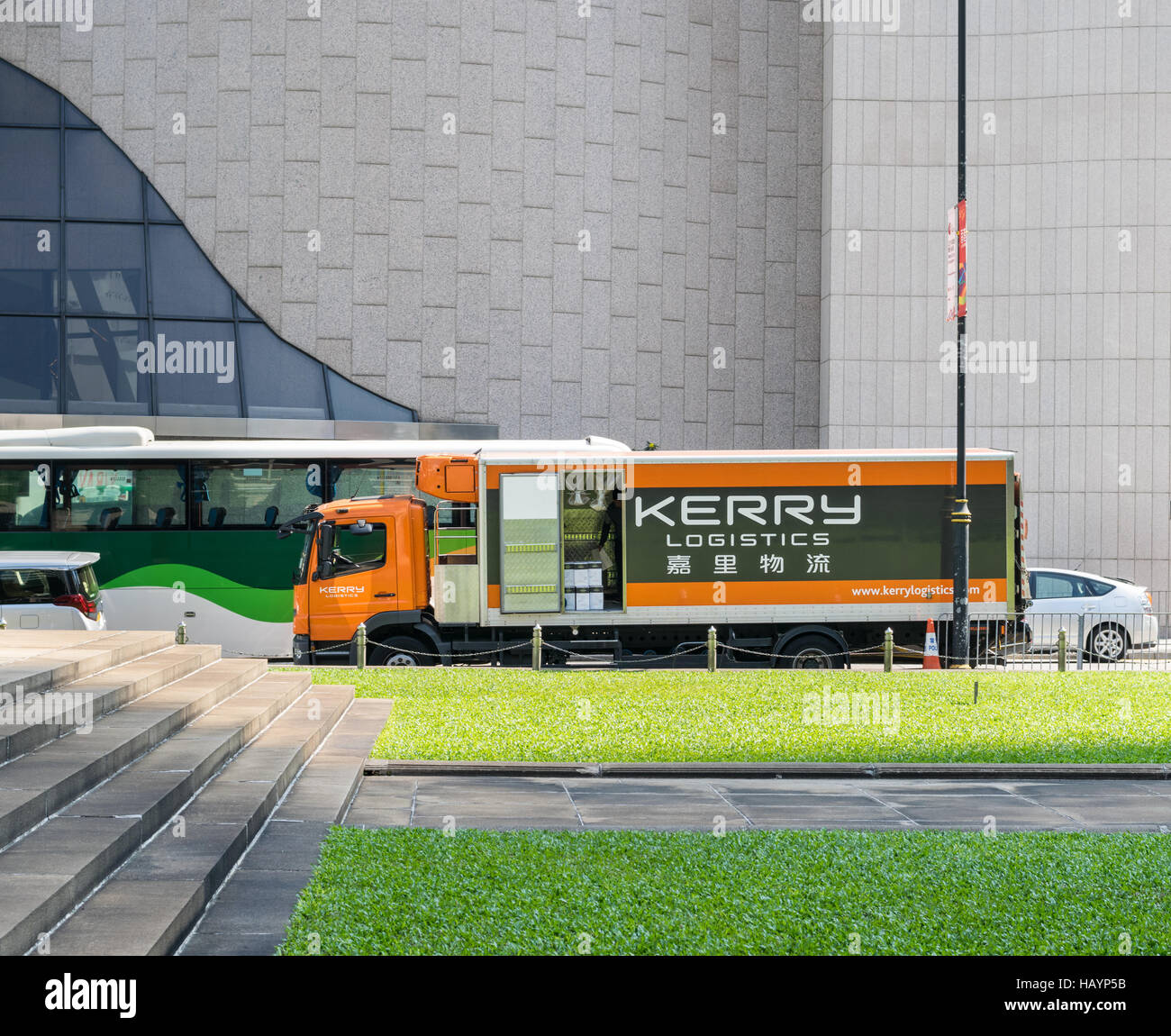 Kerry Logistics truck Stock Photo - Alamy