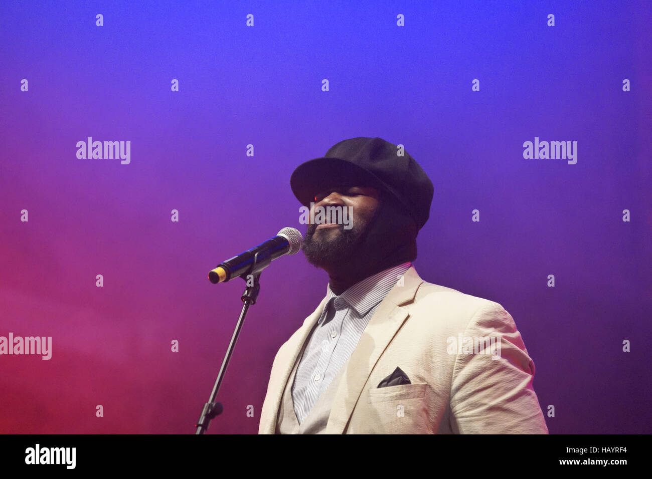 Gregory porter hi-res stock photography and images - Alamy