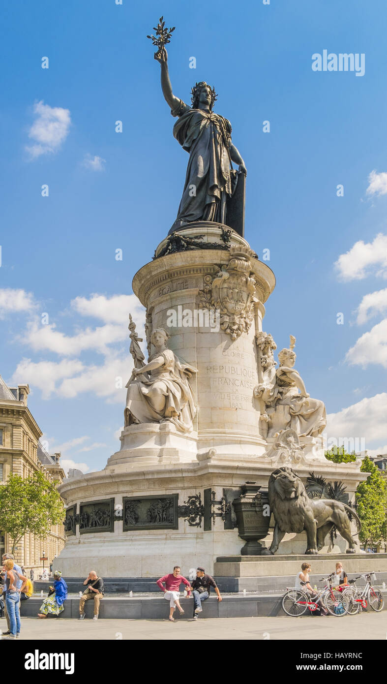 Statue De La Republique High Resolution Stock Photography and Images - Alamy