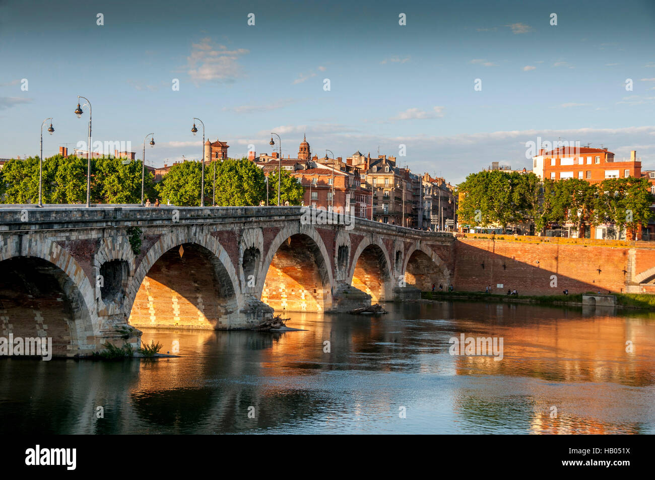 Pont Neuf across Garonne river, Toulouse, France, Europe Stock Photo - Alamy