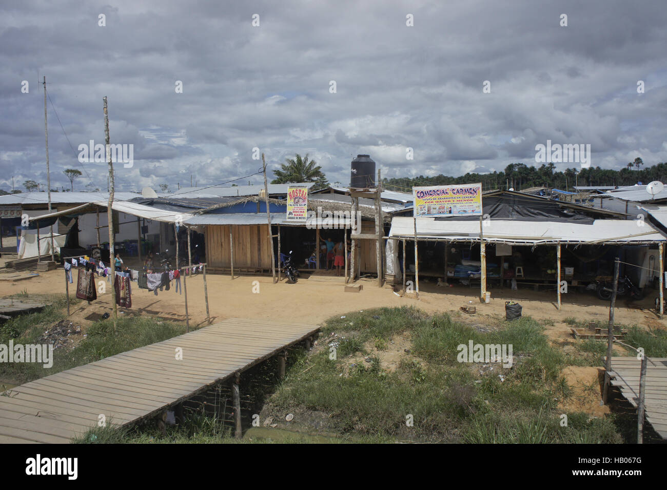 Amazon forest village hi-res stock photography and images - Alamy