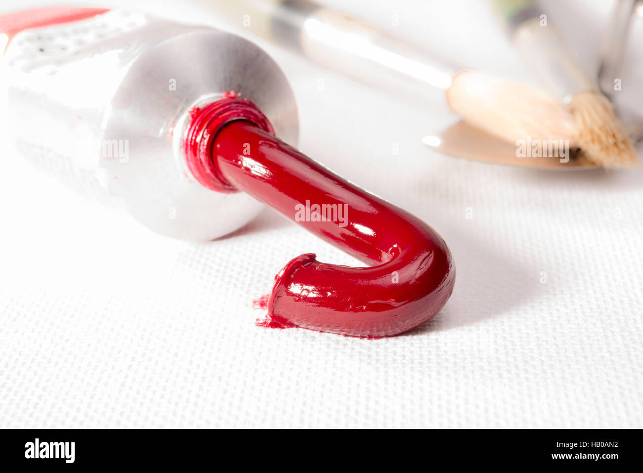 Oil base paint hi-res stock photography and images - Alamy