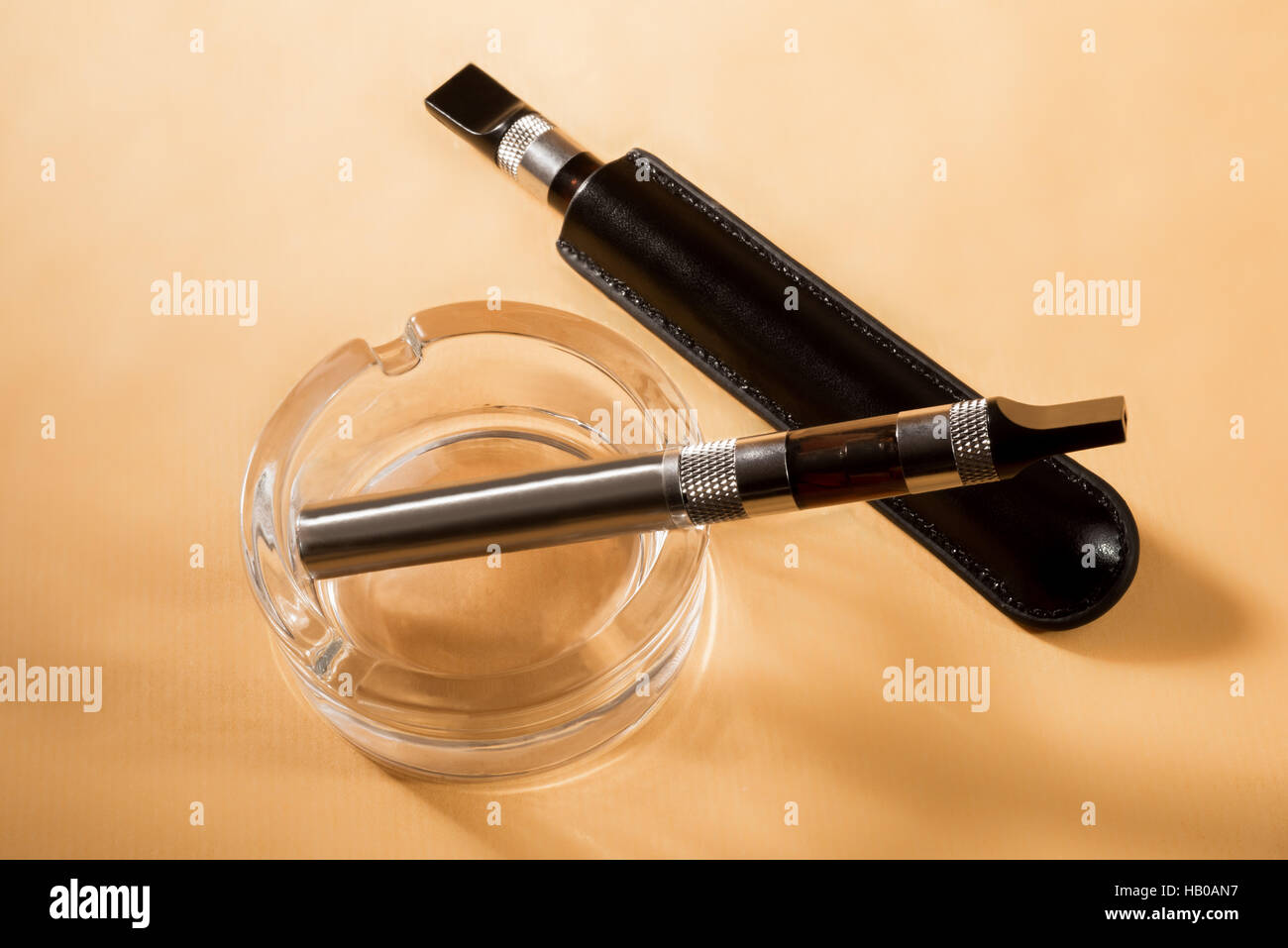 Electronic cigarettes hi-res stock photography and images - Alamy