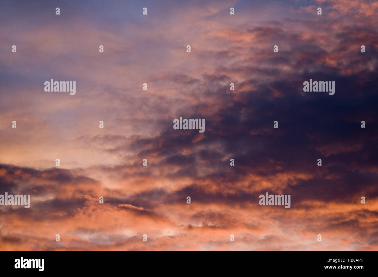 dark red sky Stock Photo - Alamy