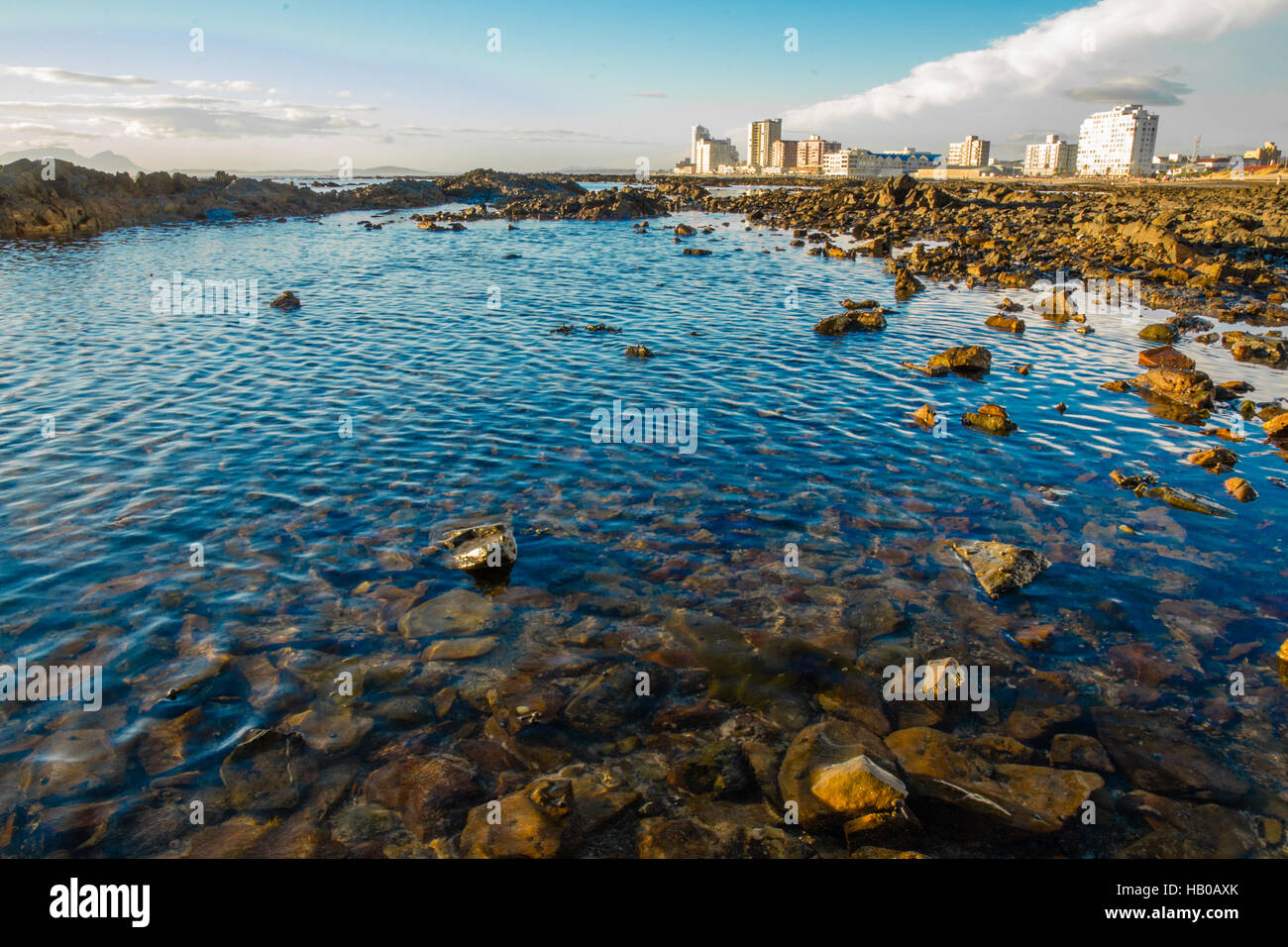 Rockpools hi-res stock photography and images - Alamy