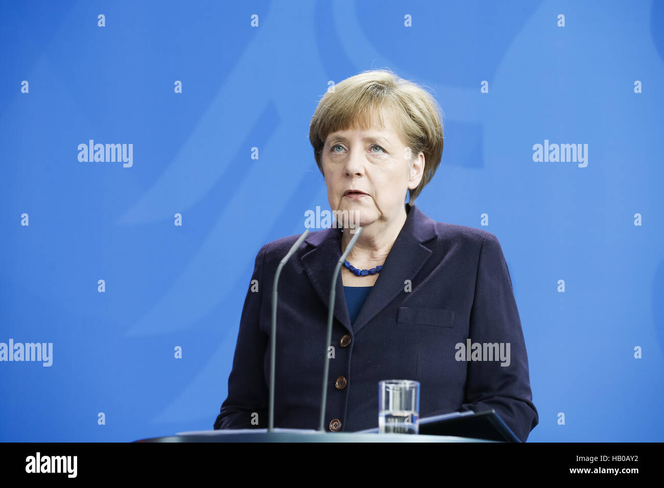 Angela merkel airplane hi-res stock photography and images - Alamy