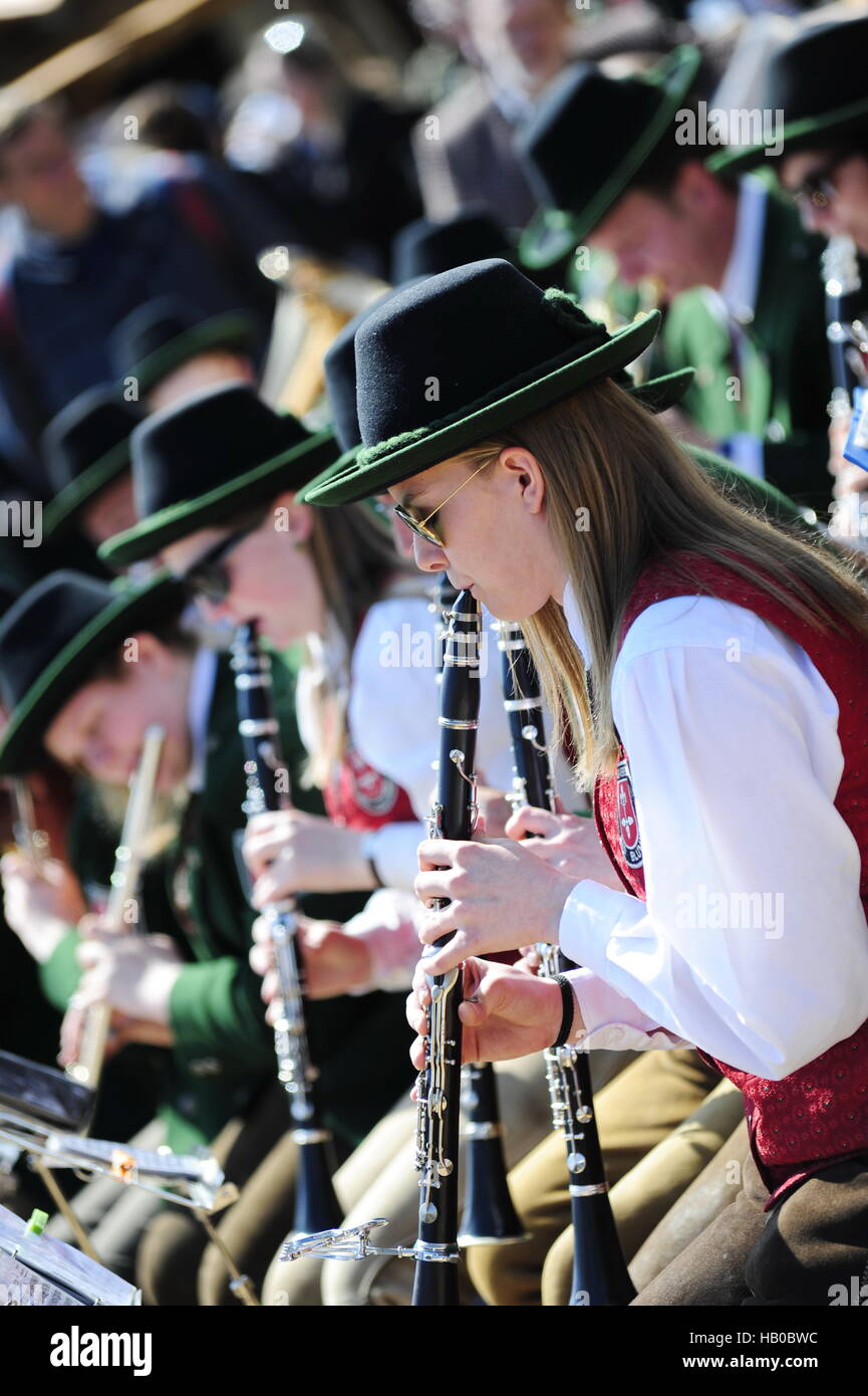 Volkstanz hi-res stock photography and images - Alamy