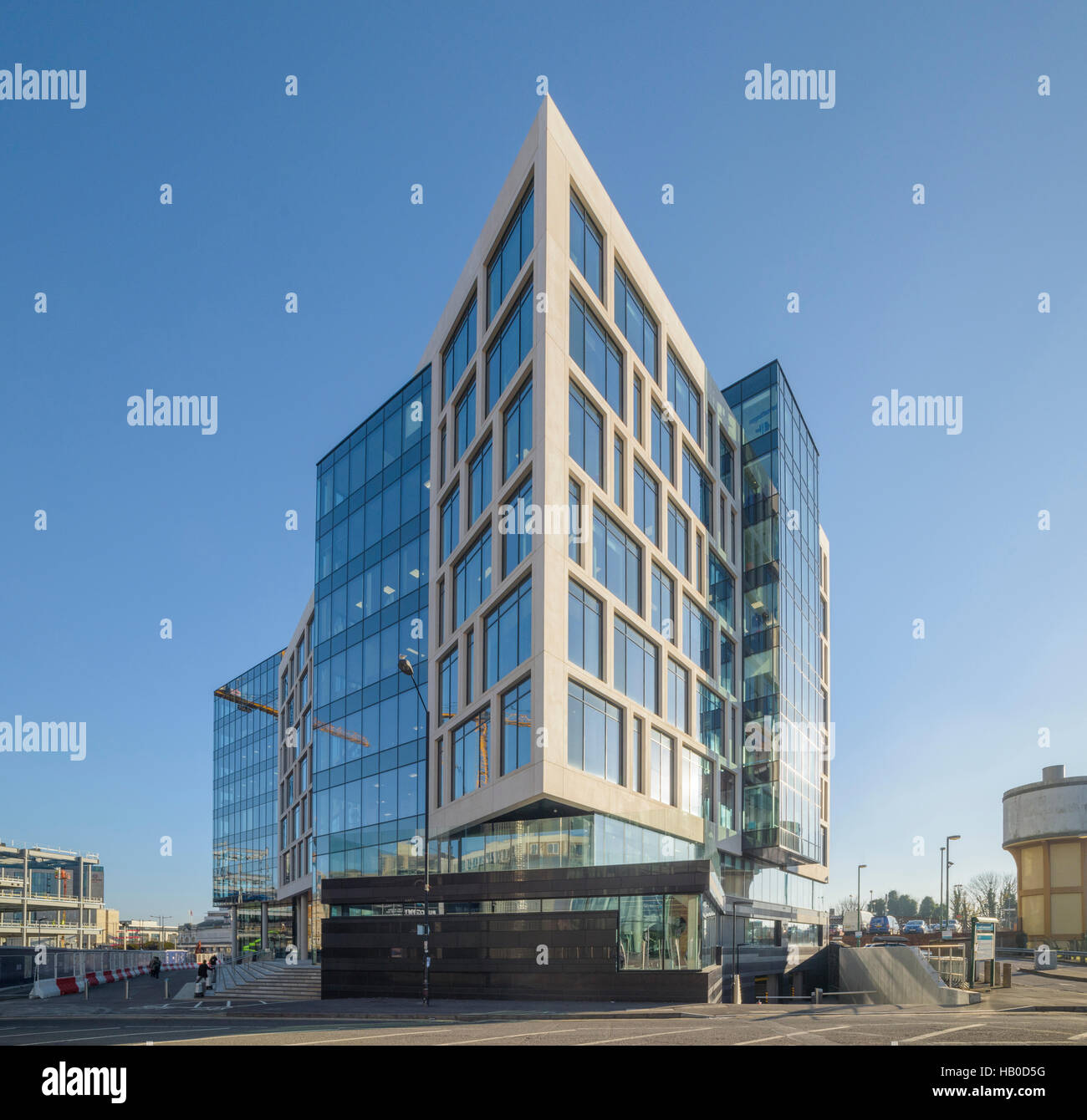 One central square cardiff hi-res stock photography and images - Alamy