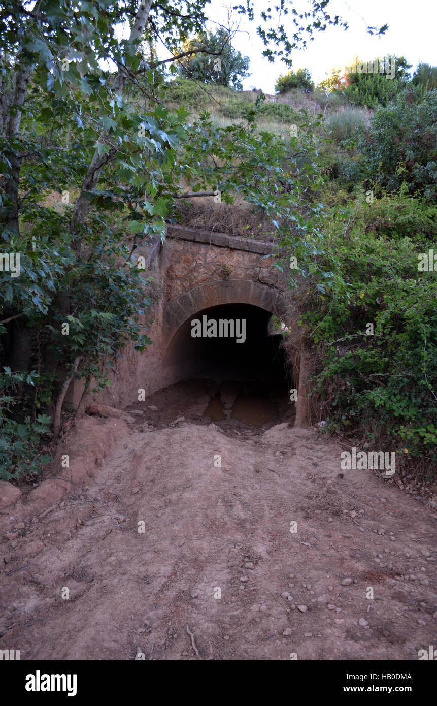 Urban exploration inside a tunnel Stock Photo - Alamy
