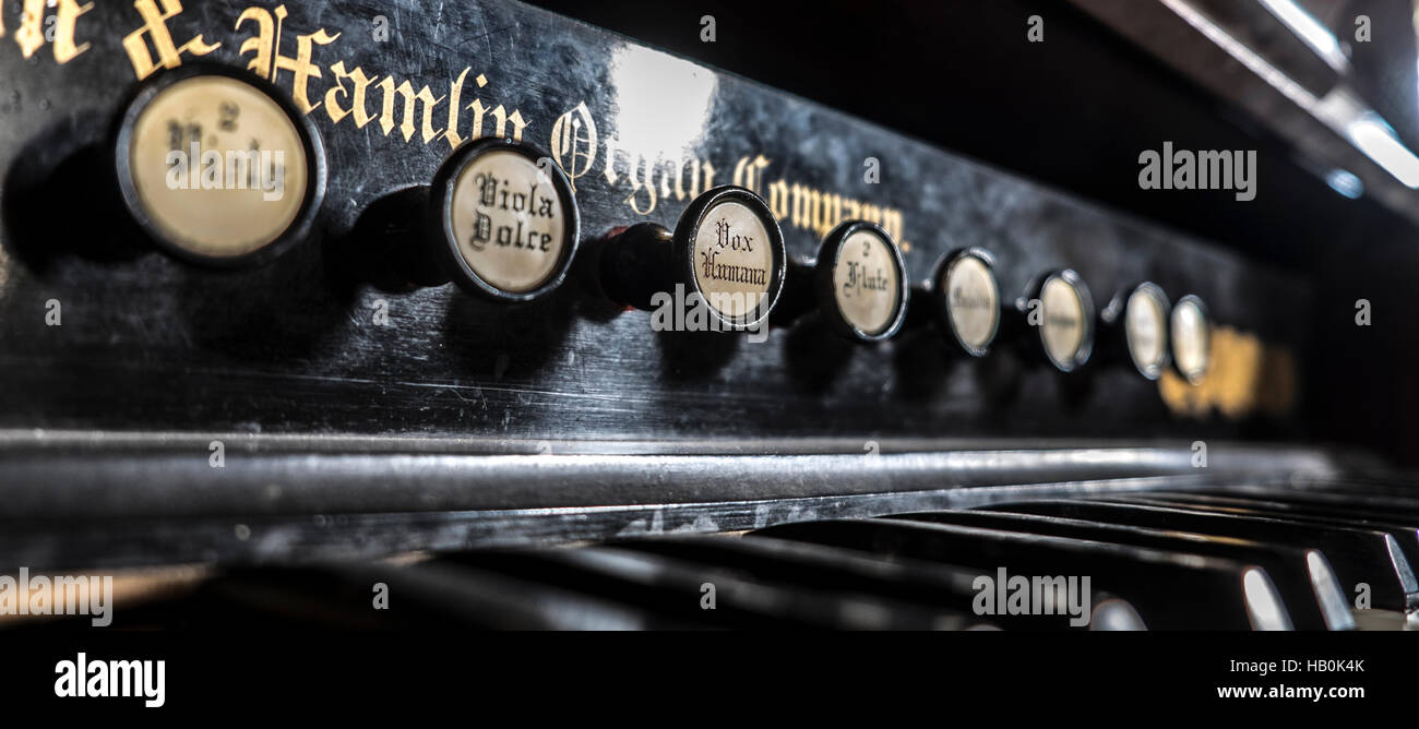 Old organ keyboard with organ stops Stock Photo - Alamy