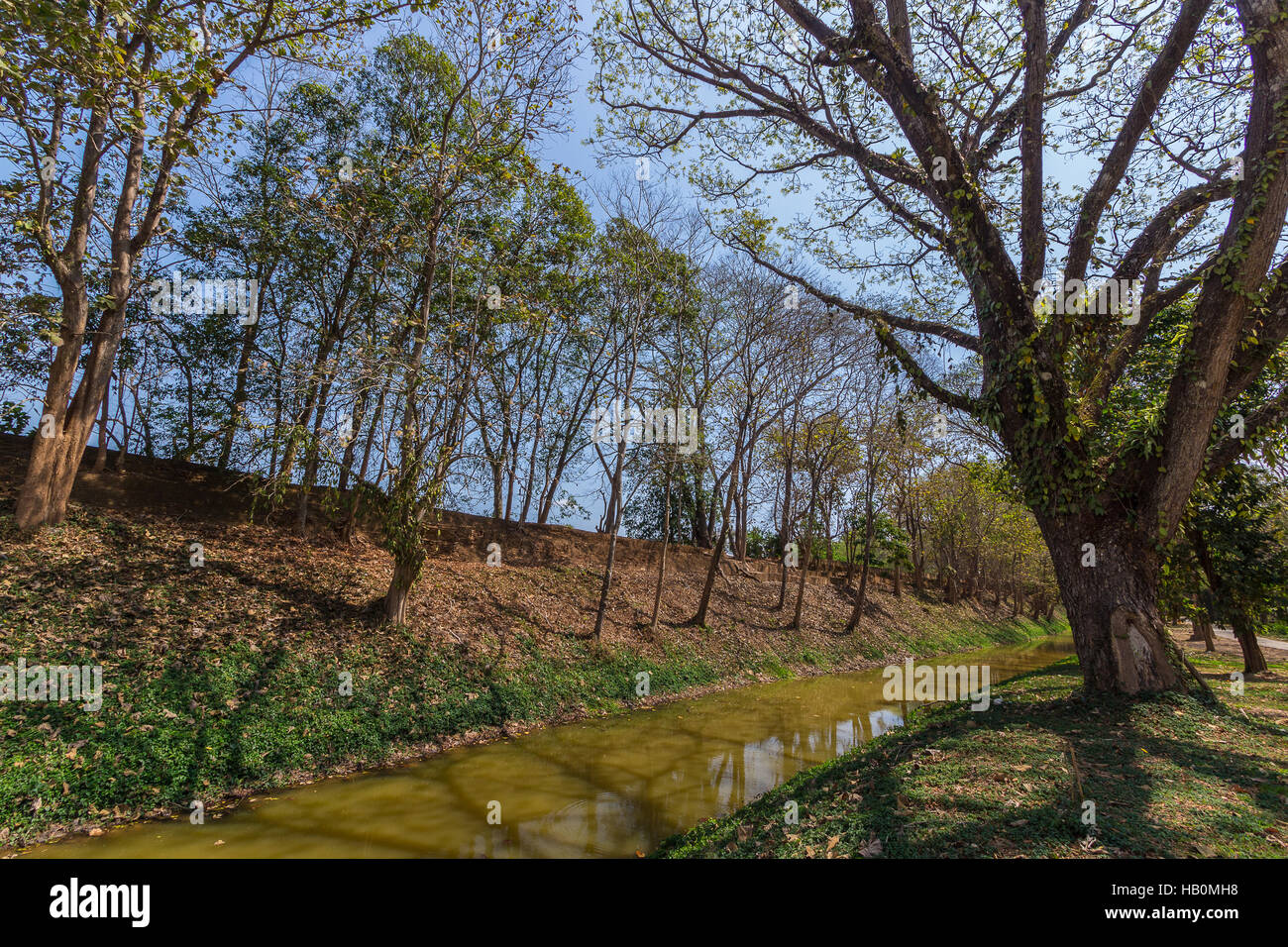 Chaing hi-res stock photography and images - Alamy