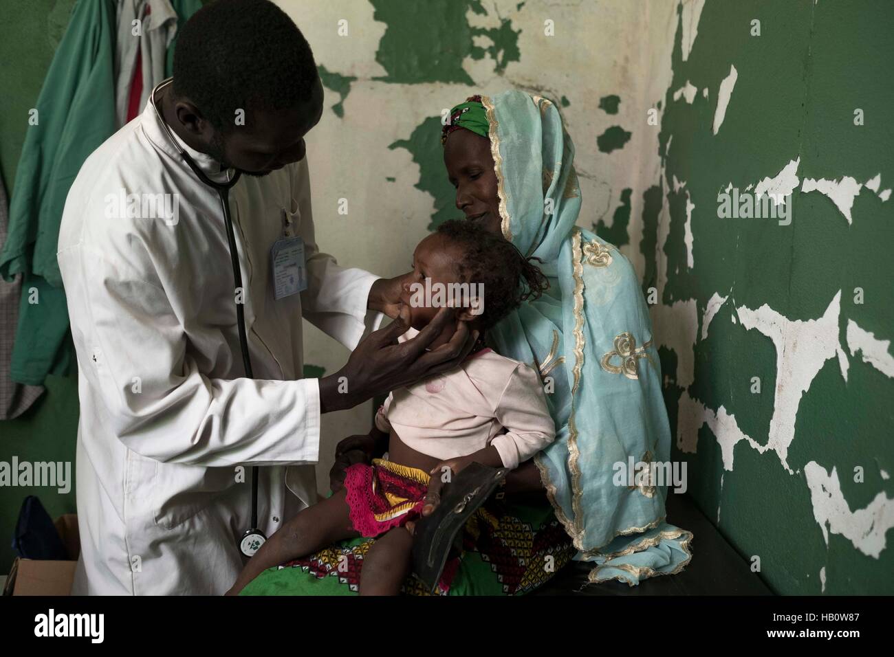 Malaria patient hi-res stock photography and images - Alamy