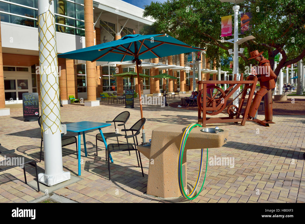 Fort Myers Regional Library and Cornog Plaza with sculpture from ...