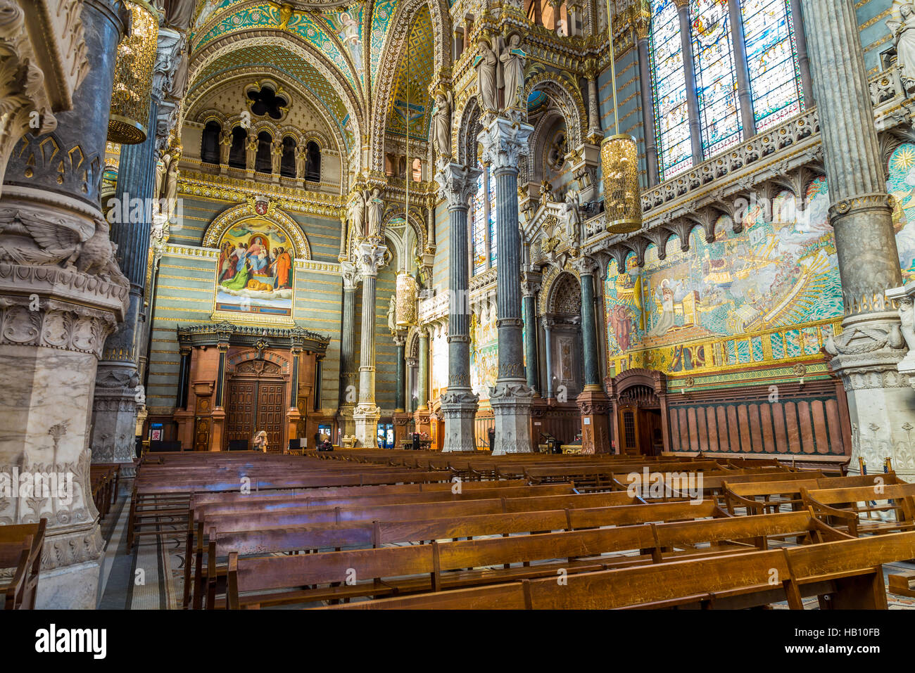 Church seats and the back of a cathedral Stock Photo - Alamy
